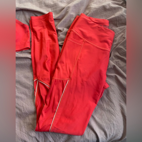 Victoria's Secret | Pants & Jumpsuits | Workout Set Bundle Victorias ...